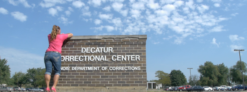 Illinois House votes to reform health care licensing for ex-offenders ...