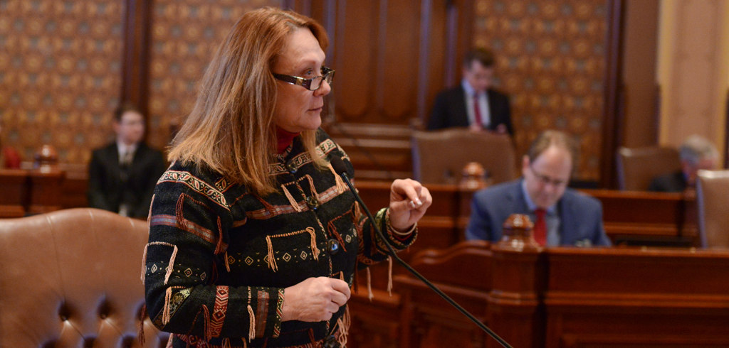 Senate overrides Rauner veto on bill proposing new car-sharing taxes ...