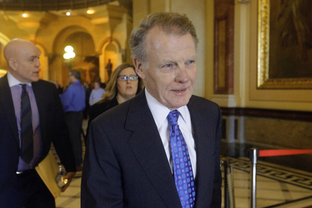 Amendment would allow Illinoisans to recall state leaders, local ...