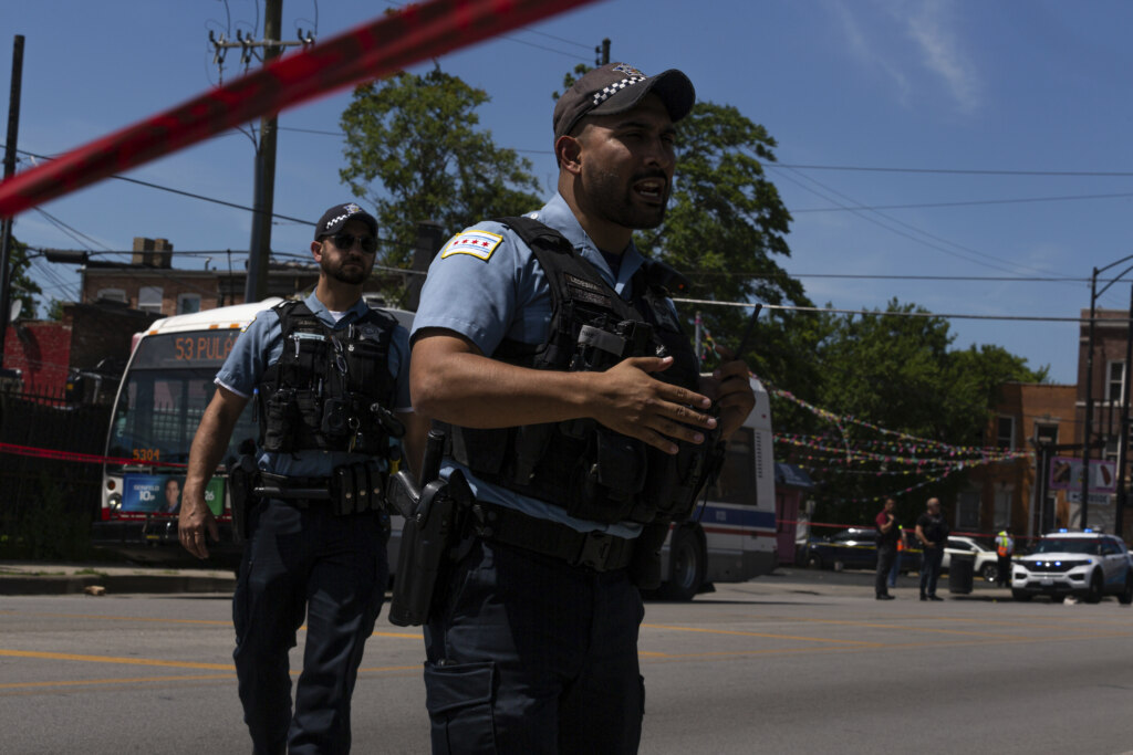 1 in 3 Chicago violent crimes is a robbery, up 21% in a year
