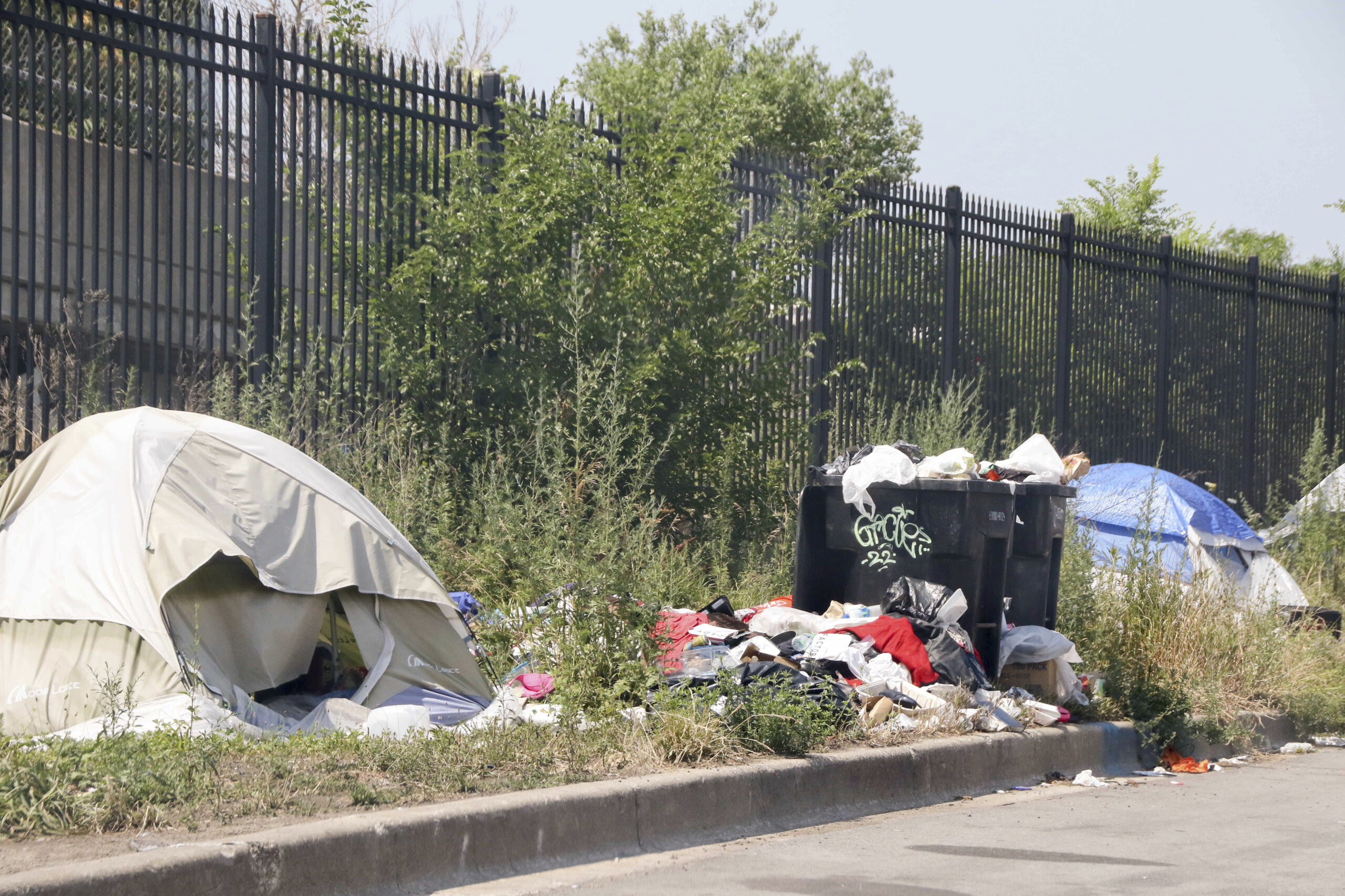 Chicago poverty higher than San Francisco, Los Angeles