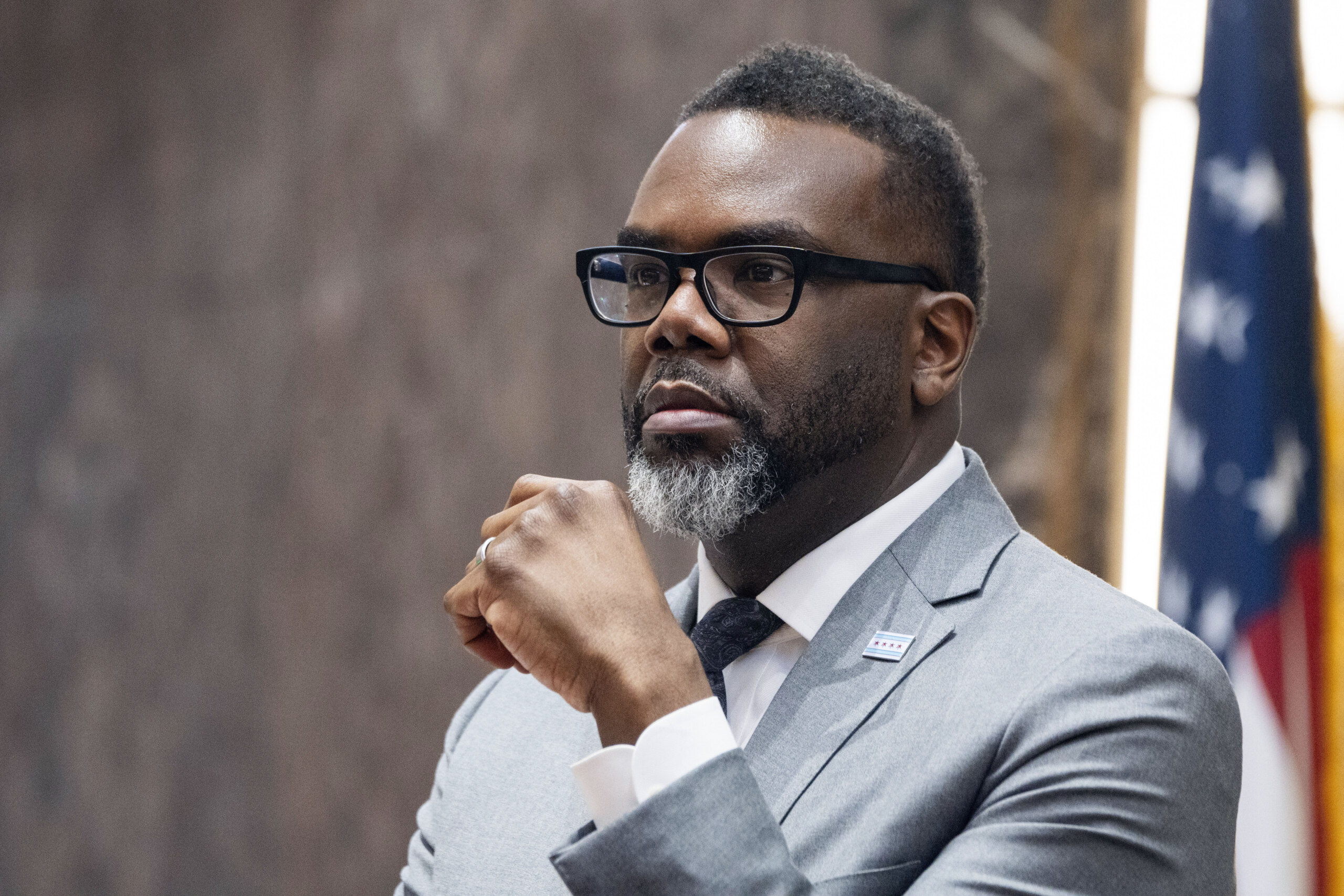 Chicago Mayor Brandon Johnson’s motorcade racks up moving violations