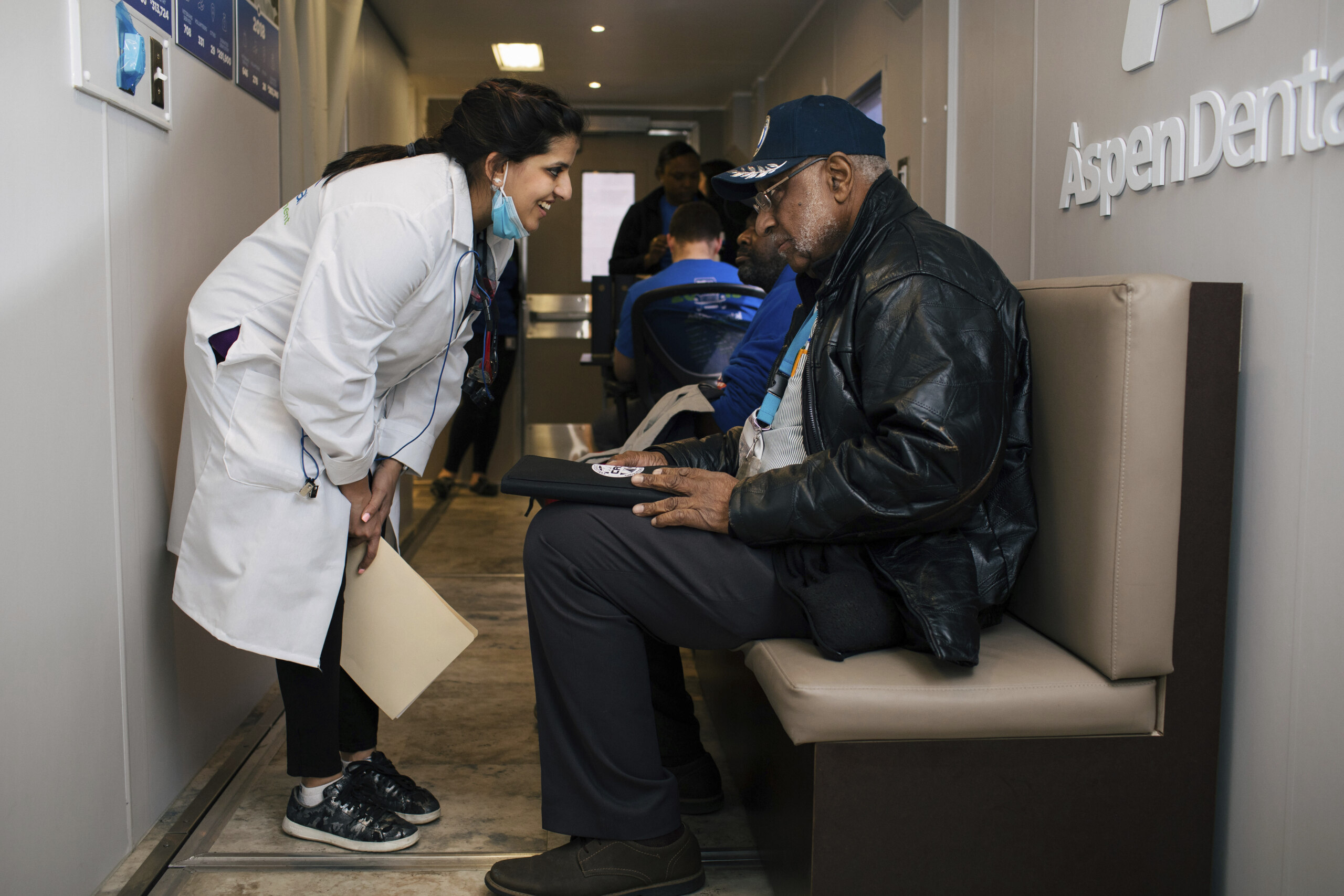 Illinois can ease dentist shortage by passing student dental license reform